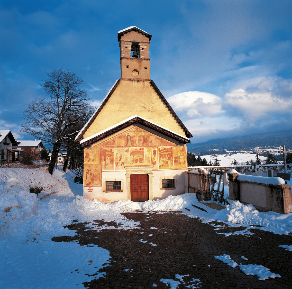 Romeno: passeggiate ed escursioni attorno ad un borgo romano - Scopri ...