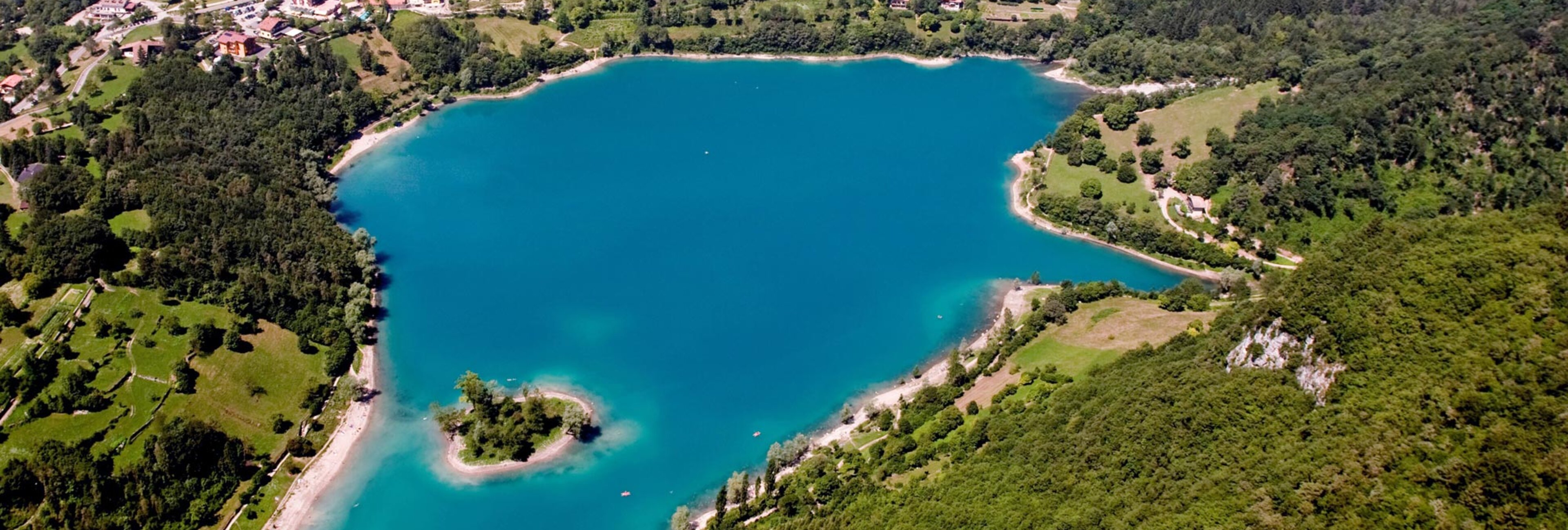 Lake Tenno: a turquoise diamond on Garda Lake - Nature - Lakes
