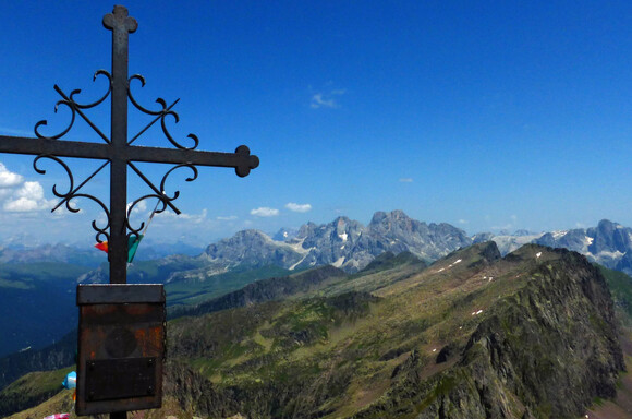 Lavazè Pass: uncomparable mountain panoramas over Dolomites