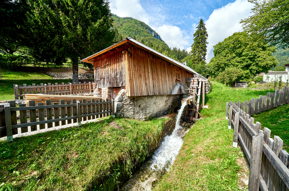 Molveno: lake adventures and excursions on Brenta Dolomites - Discover ...