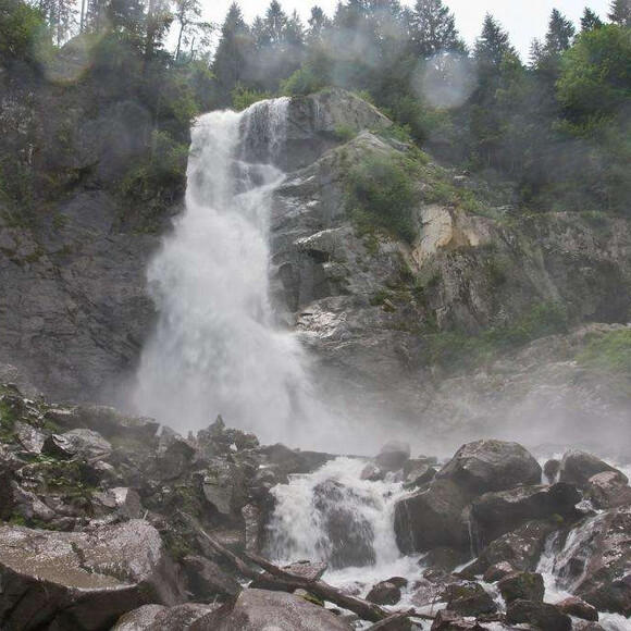 Cascate Nardis: guida alla cascata in Val Genova
