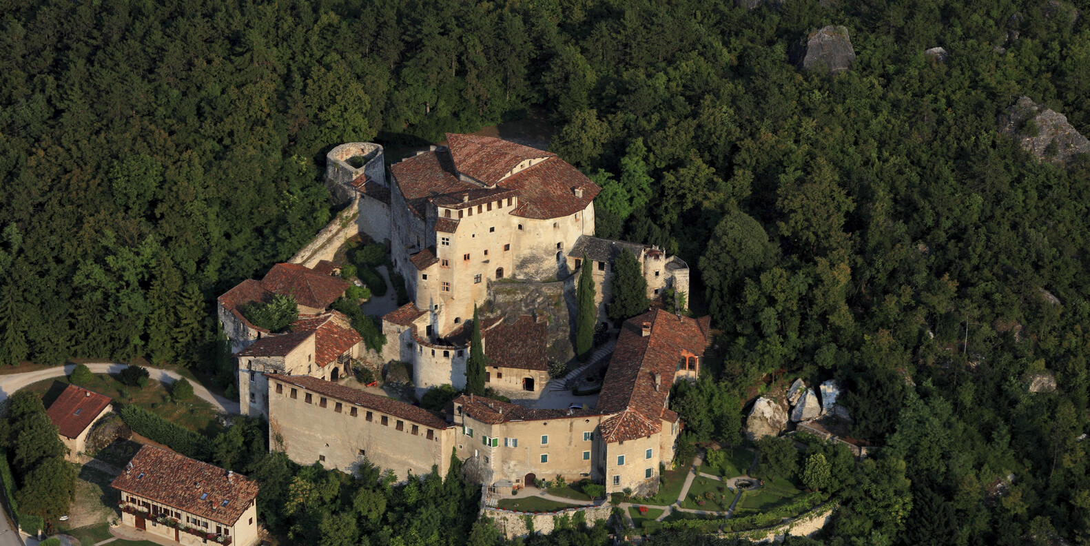 Calliano, tappa celebre del turismo enogastronomico trentino - Trentino
