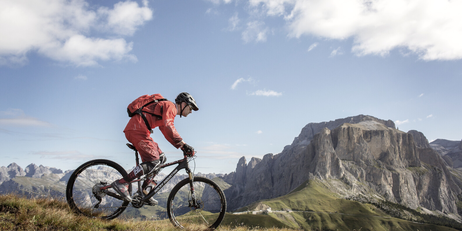 Mazzin, Val di Fassa, punto d'accesso alle Dolomiti