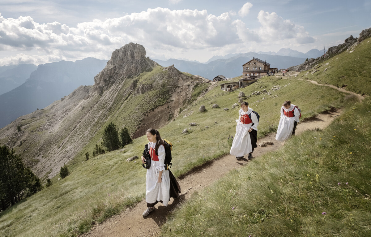 Latemar and Catinaccio, the roses of King Laurino