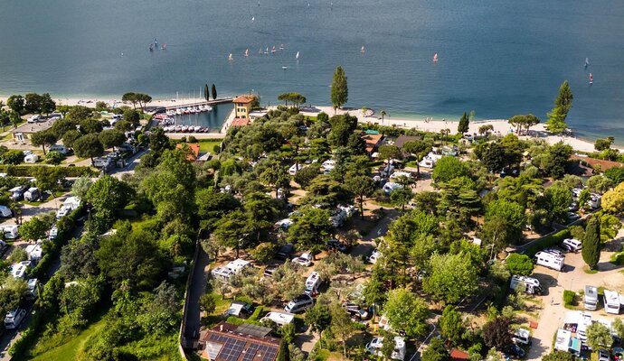 CAMPING EUROPA** - Campingplatz im Nago-Torbole - Trentino Italien