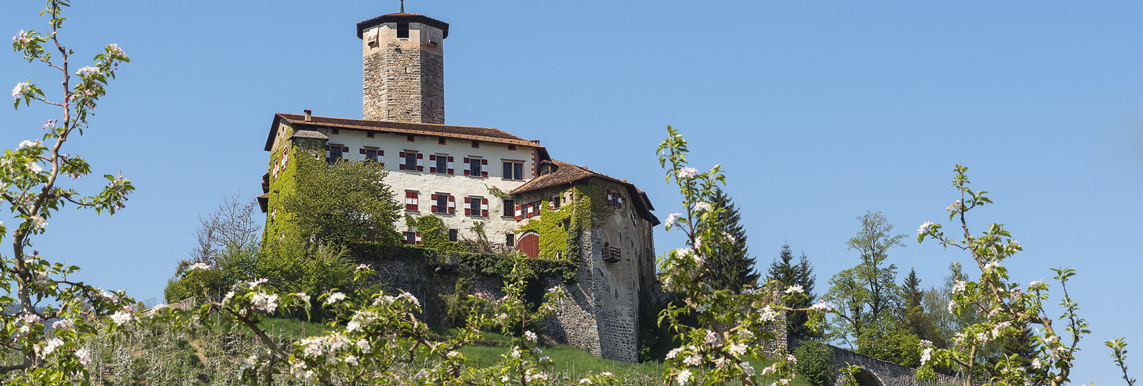 Castel Valer | Storia, visite e cosa vedere