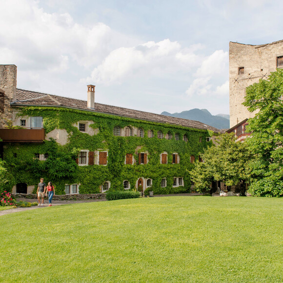 Castel Valer | Storia, visite e cosa vedere